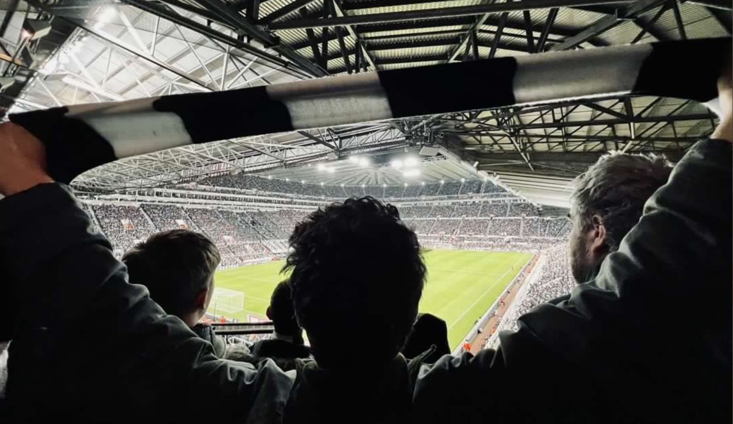 Wor Flags send message to fans attending Newcastle vs Wimbledon tonight ...