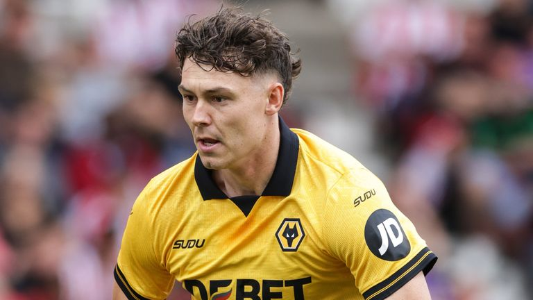 Wolves’ message on Strand Larsen after Newcastle’s £50m bid falls short